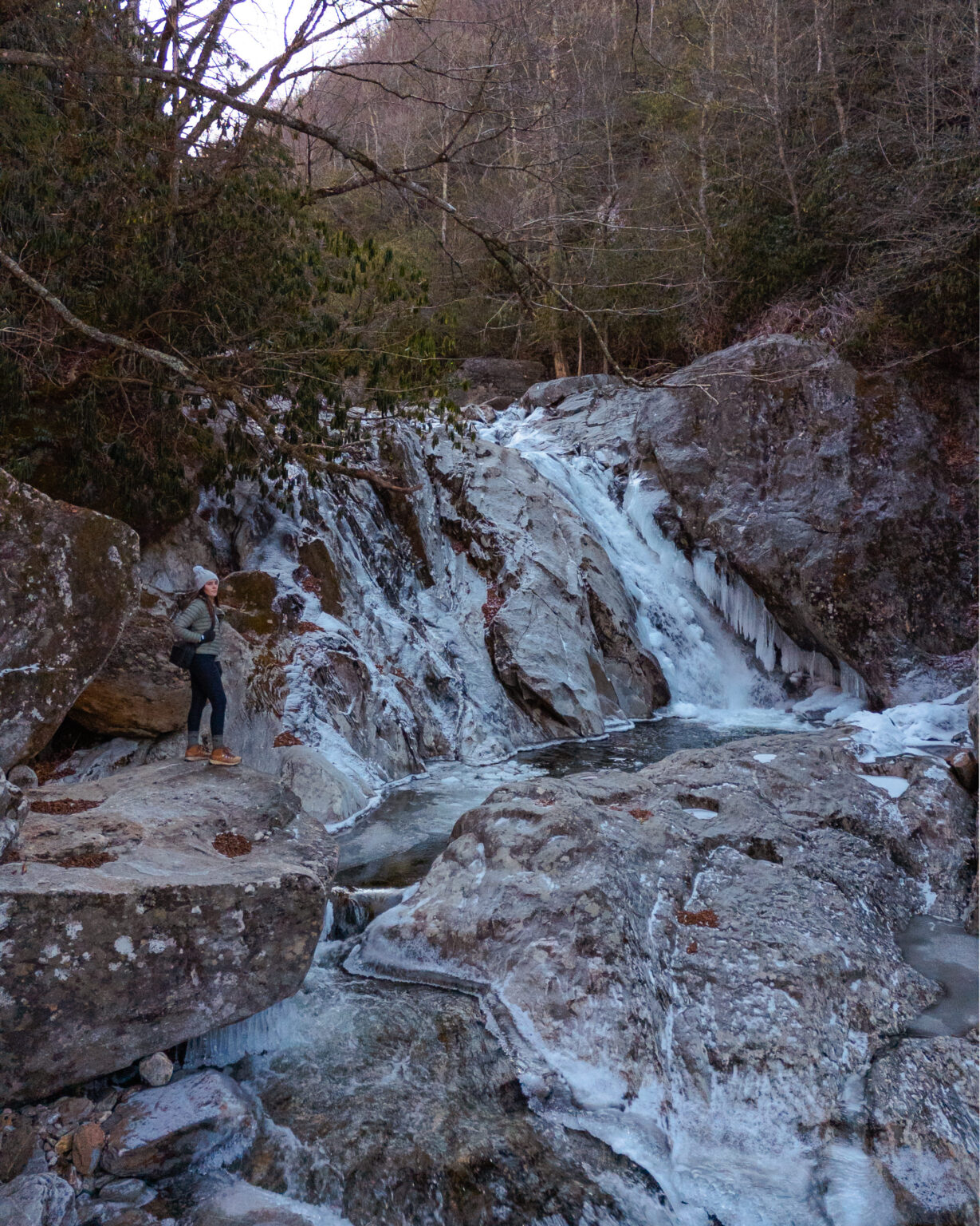27 Amazing Waterfalls in North Carolina